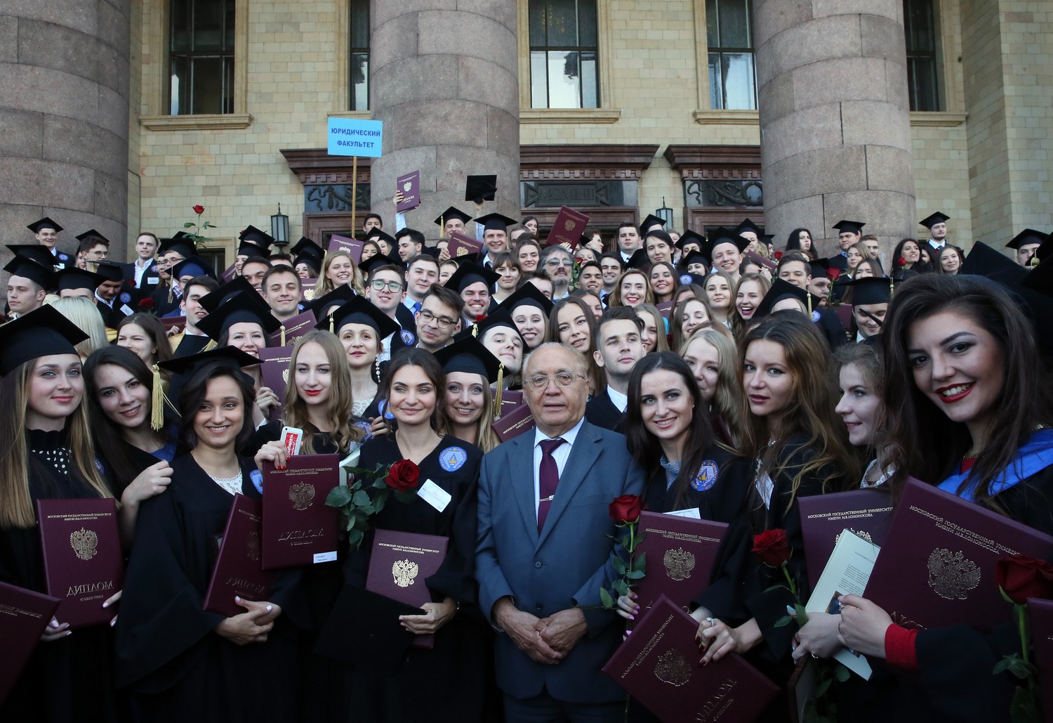 10 interesting facts about diplomas and certificates